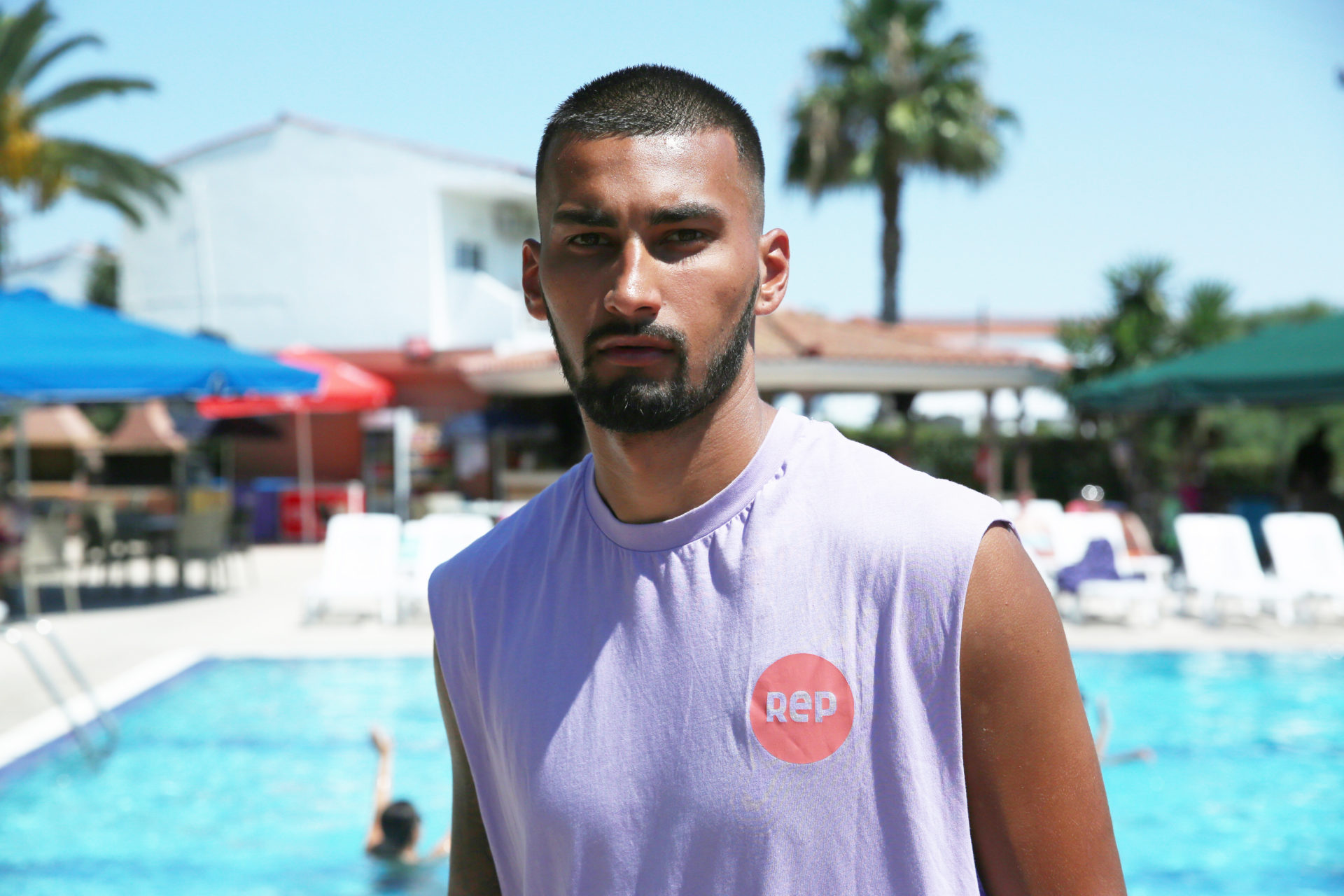 ｜因老闆發現他是色情明星而被開除｜ | 哈利男孩