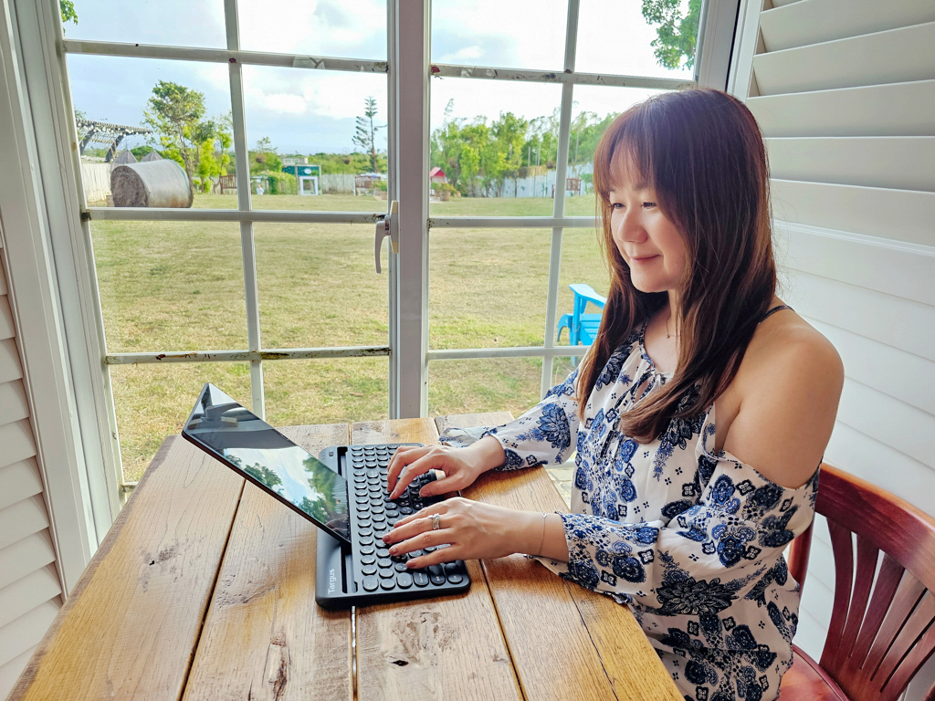 擴充器推薦｜Targus 多功能擴充埠 DOCK310、平板多工支架藍牙鍵盤 AKB867 | 買 Targus 品牌旗艦館