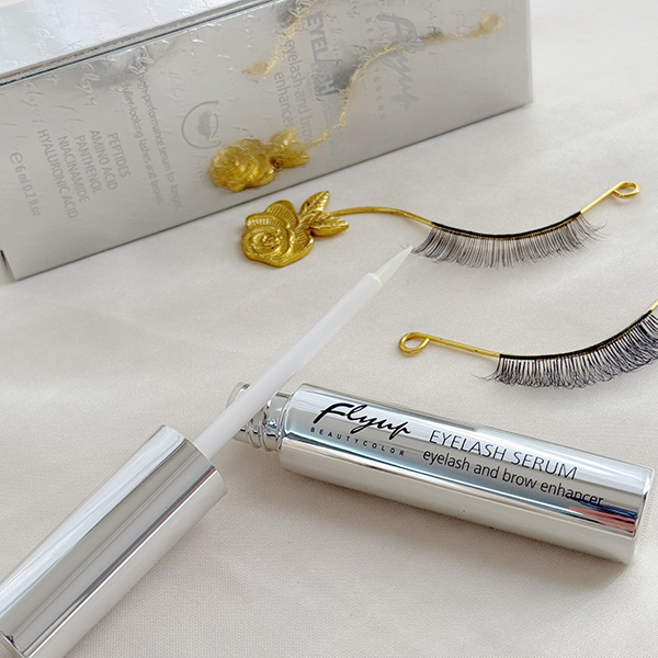 打造濃密纖長睫毛的秘密：睫毛滋養液全攻略 | FLY UP Cosmetics 官方網站