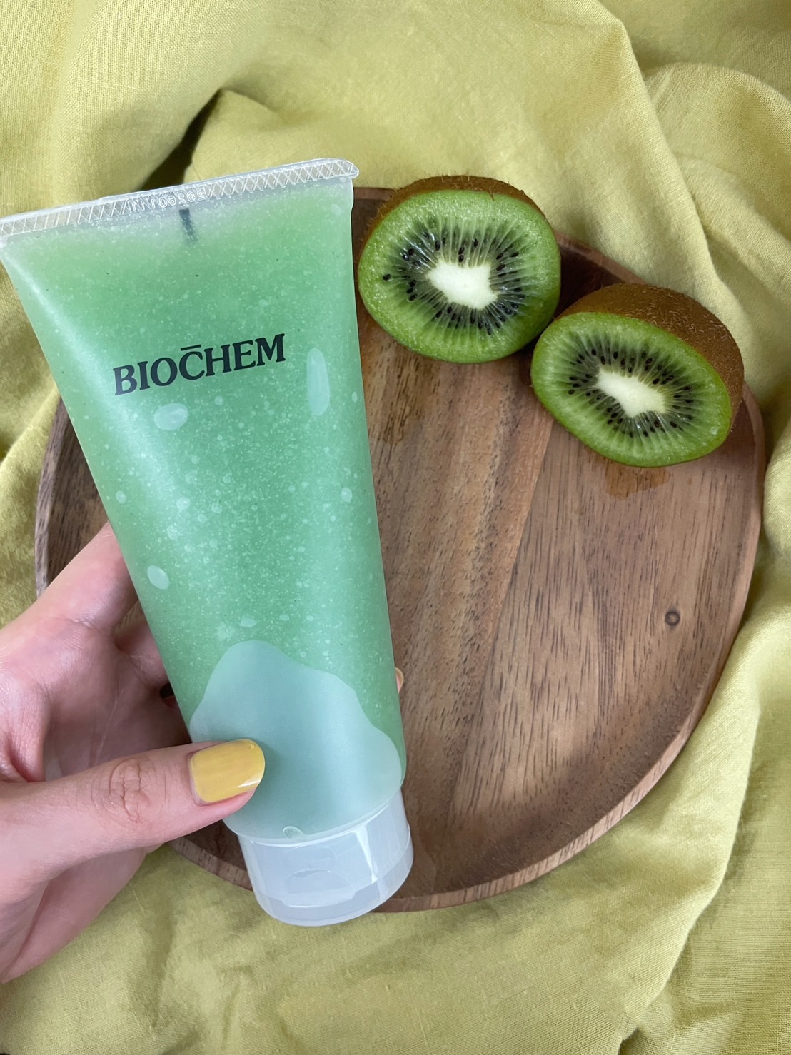 讓我享受臉部去角質樂趣，果粒潔顏冰砂 | 雅聞倍優ARWIN/BIOCHEM