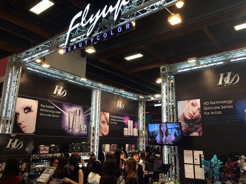 數位時代專訪: FLY UP彩妝品牌，全球跨境電商攻略 | FLY UP Cosmetics 官方網站