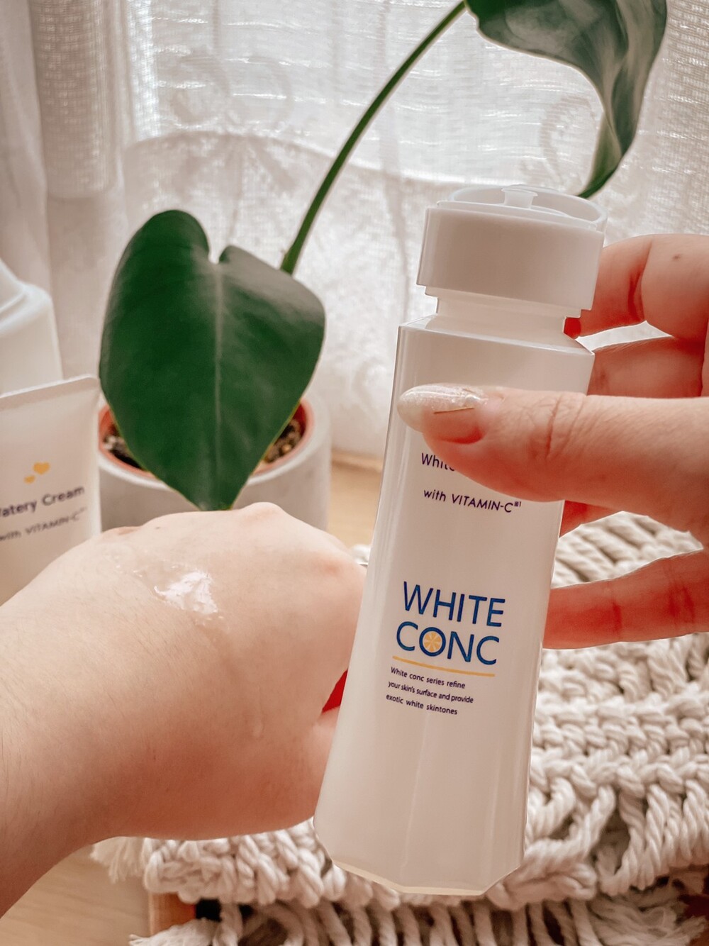 好粉推薦｜人人必備的美白神器。 日本WHITE CONC 💛 | 好日子