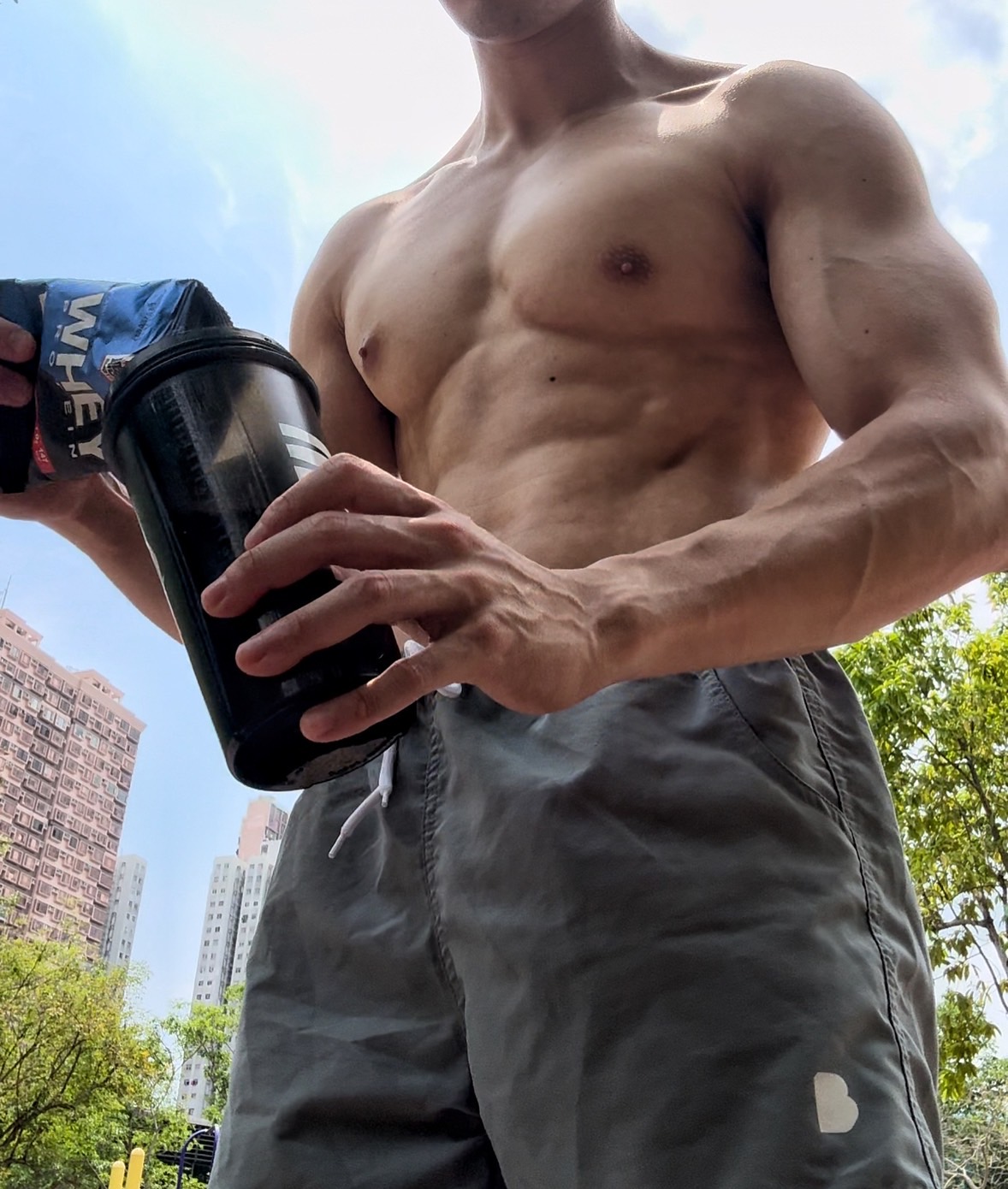 網紅推薦-健美選手-Randy | RED COW紅牛奶粉